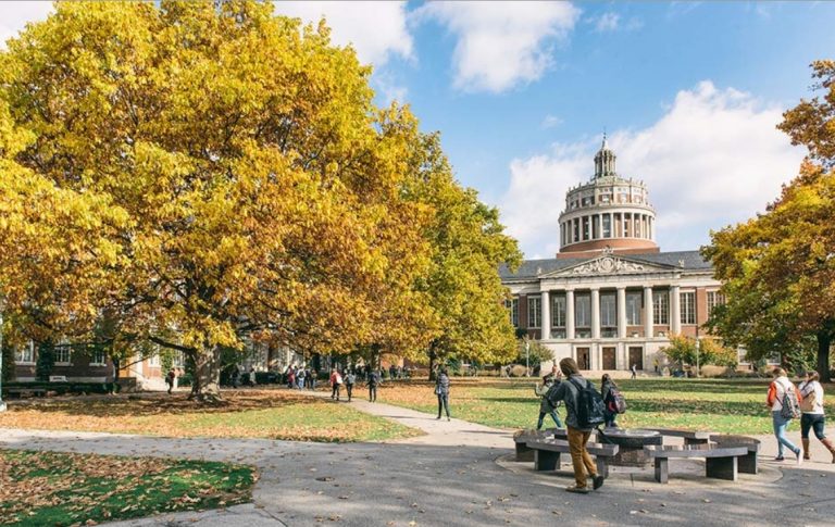 Student life in the USA: Culture, food, accommodation, cost...